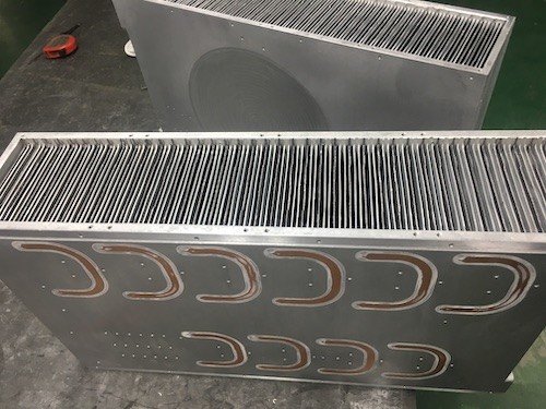 Copper heat sink base plate for power supply, power drives elecronics, railway cooling solution